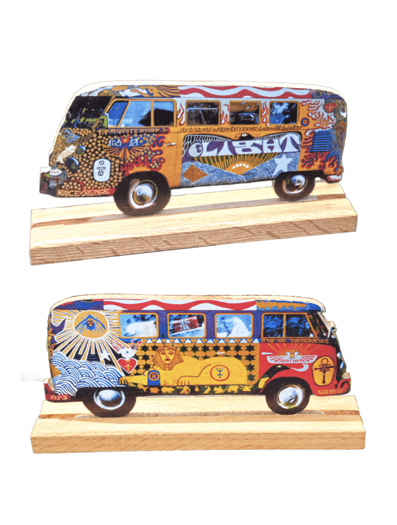 Mini LIGHT Bus – Wooden Standee – Hieronimus & Co.